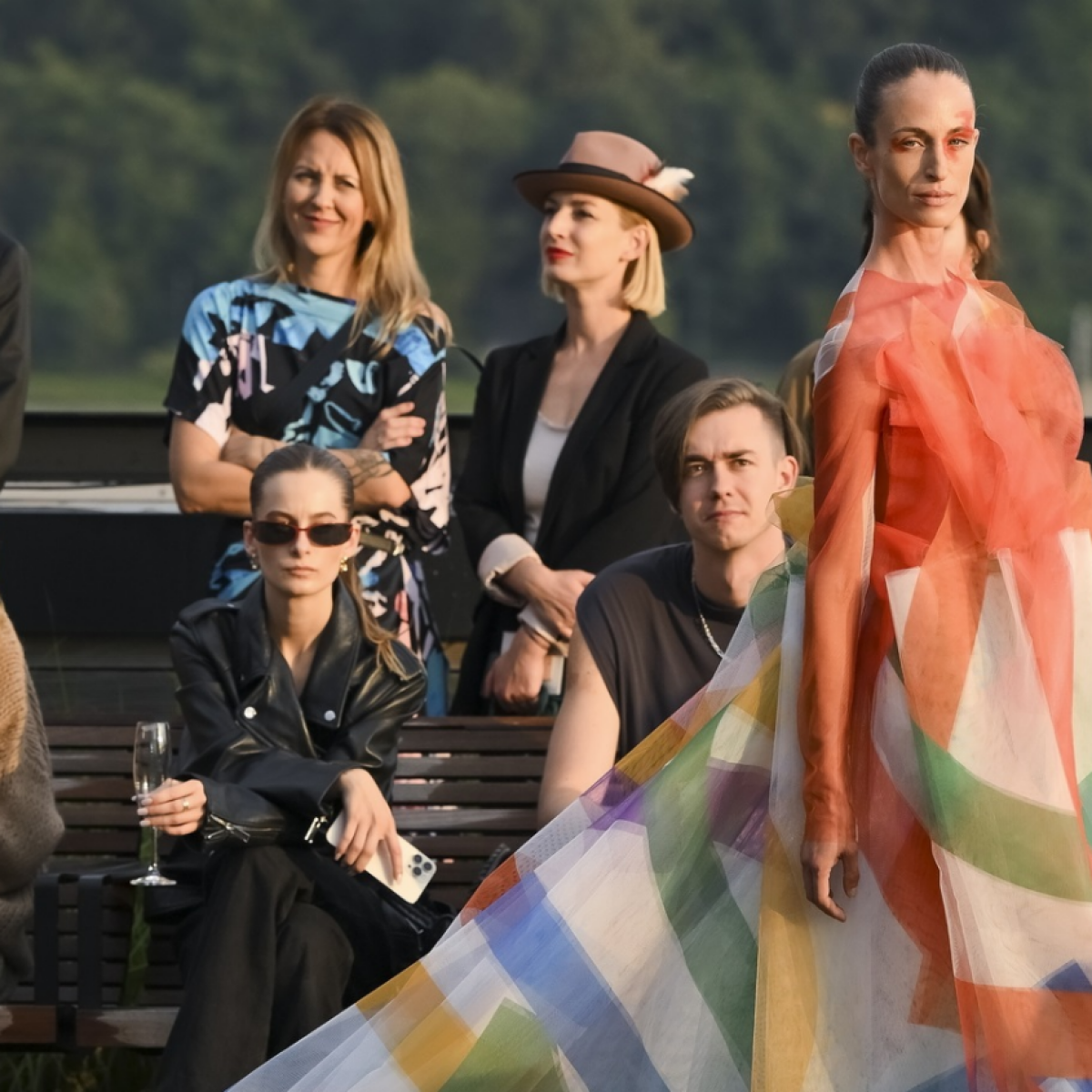 Radost, lehkost a velkorysost vyobrazila v rámci své nové kolekce ...