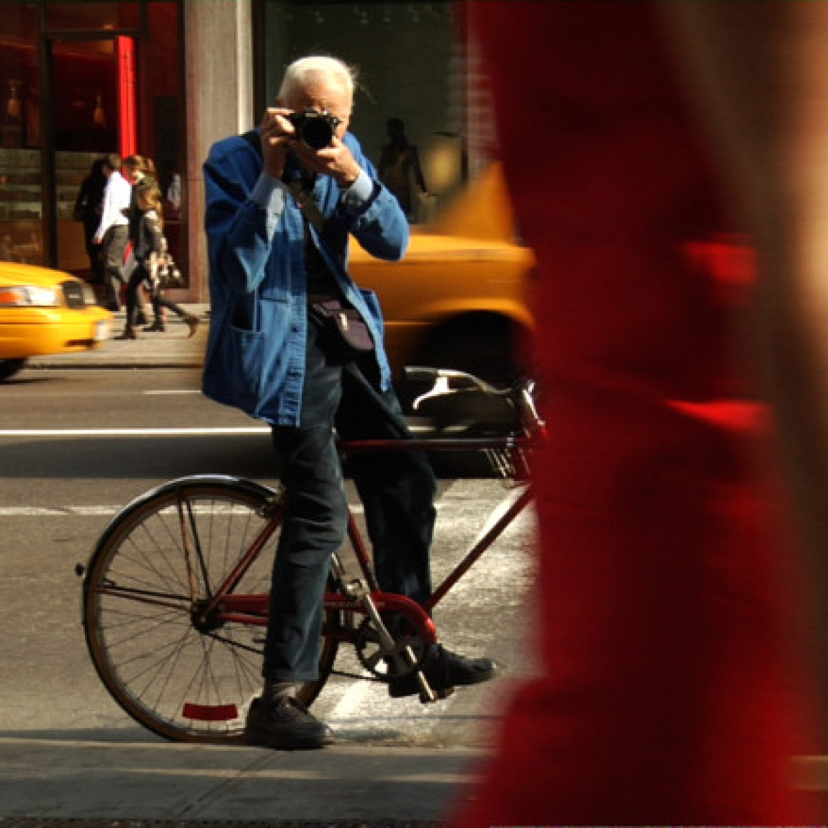 Legendární módní fotograf Bill Cunningham zemřel ve věku 87 | Moda.cz