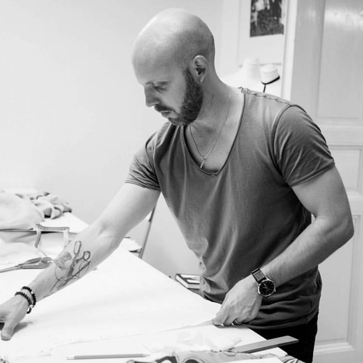 Návrhář Miroslav Bárta: Nejvíce si vážím obyčejného DĚKUJI | Moda.cz