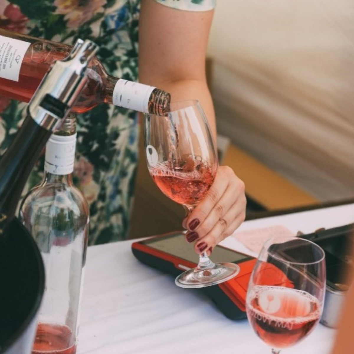 V polovině května dorazí do Prahy 30 vinařů. Dovezou šest tisíc lahví ...