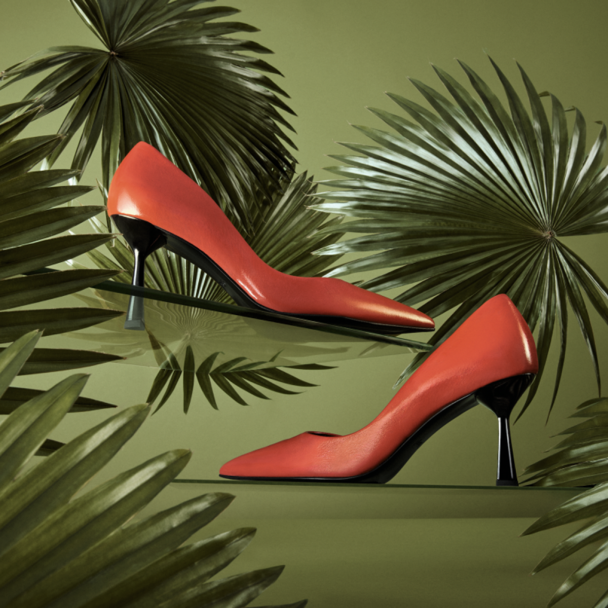 Barevná paleta ženství: Trendy dámské boty pro jaro/léto 2024 | Moda.cz